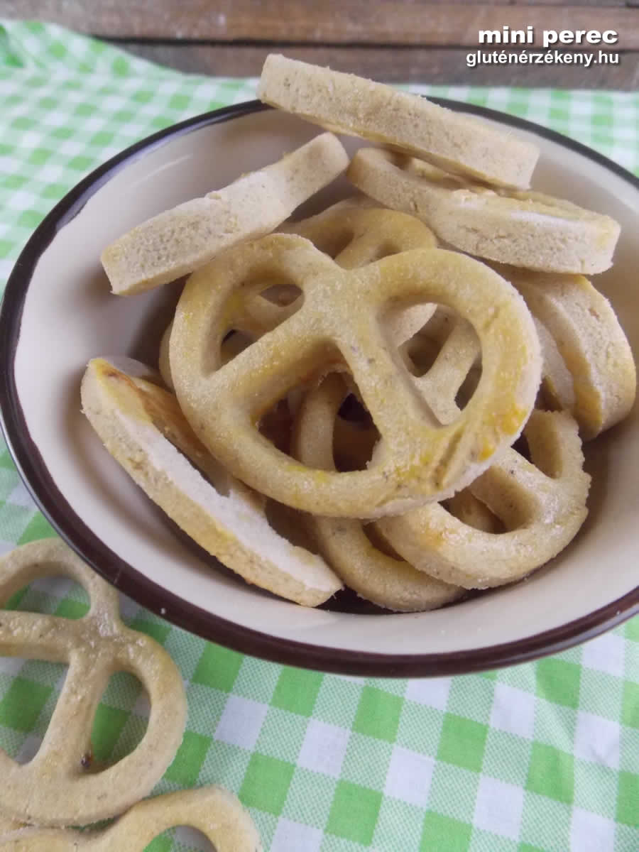 Mini gluténmentes perec recept - sós vendégváró | sós aprósütemény